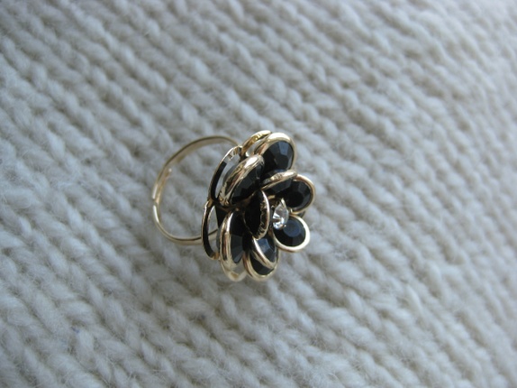 Black/gold rose ring - Epla
