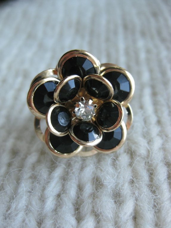 Black/gold rose ring - Epla