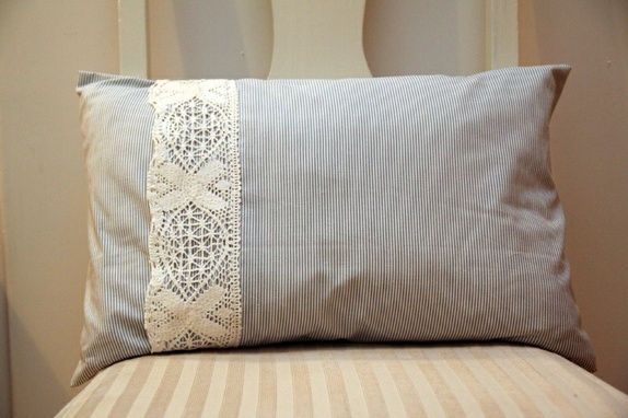 Blåstripet avlang minipute med hvit blonde - Epla