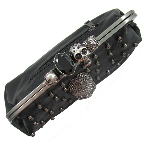 Sort veske med hodeskaller - Epla