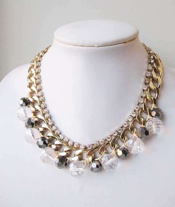 Statement halskjede med tråd og perler - Epla