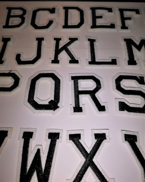 Bokstaver, sy / strykemerke - Epla