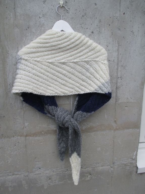 "Stripa" - deilig og mykt strikket skjerf - one size - Epla