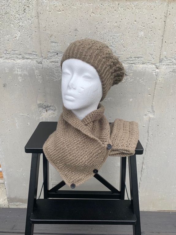 Mykt og godt strikket sett - 3 deler (kan deles) - one size - Epla