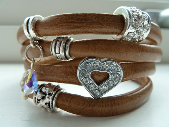 Salg ! Armbånd med flotte krystaller - Epla