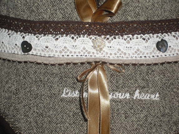 Brun hjerte kjole - Epla