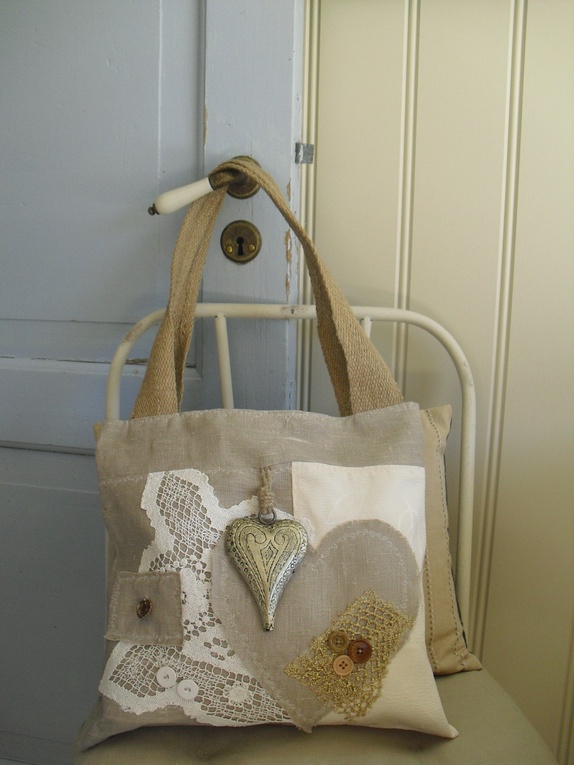 RESERVERT TIL HERDIS . Butterfly - Hånd / Skulder Veske - Epla